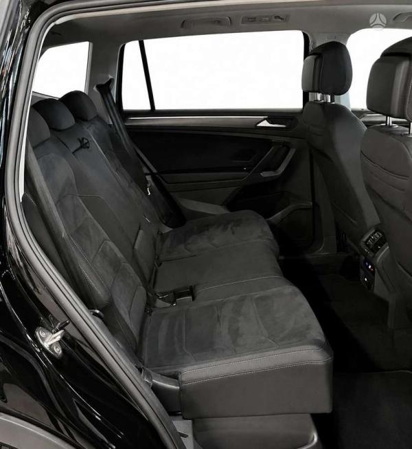 Black Volkswagen Tiguan Allspace 2023 in Kaunas, with an engine capacity of 1.97 L and mileage of 157 thousand km for 26500 €, photo 7 on AUTOMOTO.COM.LV