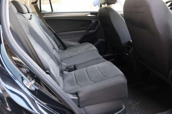 Черный Фольксваген Tiguan Allspace 2023 в Вильнюс, объемом двигателя 1.97 л и пробегом 106 тыс. км за 28400 €, фото 11 на AUTOMOTO.COM.LV