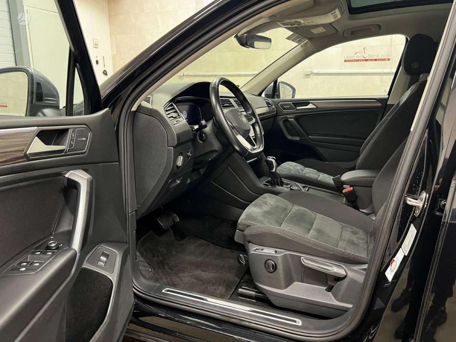 Черный Фольксваген Tiguan Allspace 2023 в Мариямполе, объемом двигателя 2.00 л и пробегом 33 тыс. км за 31932 €, фото 9 на AUTOMOTO.COM.LV