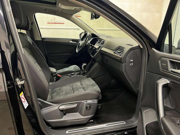 Фольксваген Tiguan Allspace 2023 в Мариямполе на AUTOMOTO.COM.LV Черный Фольксваген Tiguan Allspace 2023 в Мариямполе, объемом двигателя 2.00 л и пробегом 33 тыс. км за 31932 €, фото 10 на AUTOMOTO.COM.LV