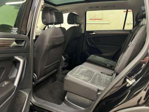 Черный Фольксваген Tiguan Allspace 2023 в Мариямполе, объемом двигателя 2.00 л и пробегом 33 тыс. км за 31932 €, фото 11 на AUTOMOTO.COM.LV