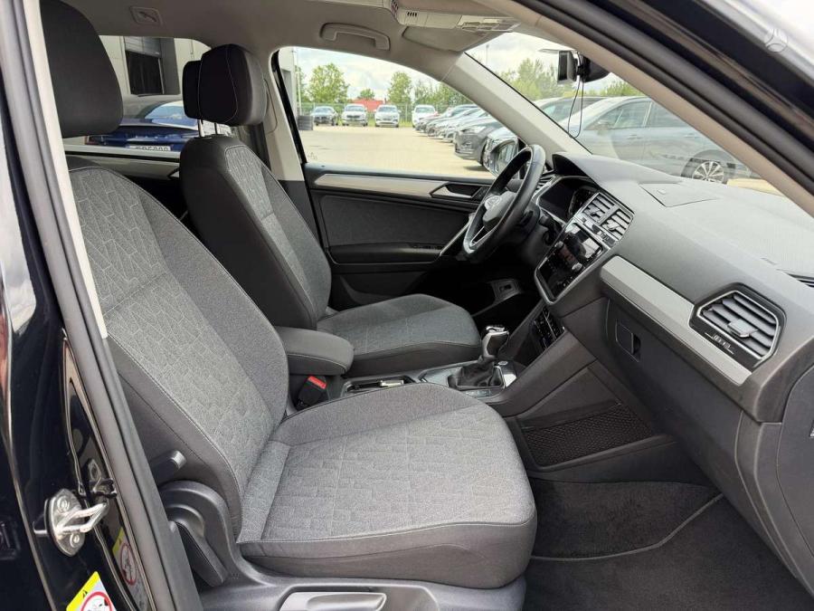 Черный Фольксваген Tiguan Allspace 2024 в Шяуляй, объемом двигателя 1.97 л и пробегом 175 тыс. км за 27990 €, фото 19 на AUTOMOTO.COM.LV