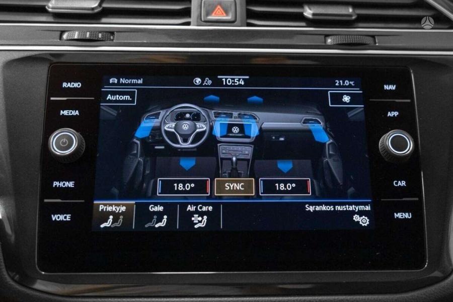 Melns Volkswagen Tiguan Allspace 2024 Viļņa, ar dzinēja tilpumu 2.00 L un nobraukumu 25 tūkst. km par 30950 €, foto 17 vietnē AUTOMOTO.COM.LV