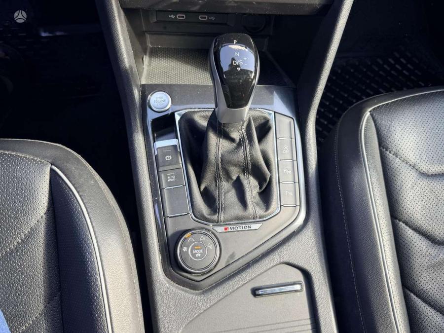 Melns Volkswagen Tiguan Allspace 2024 Kauņa, ar dzinēja tilpumu 1.98 L un nobraukumu 107 tūkst. km par 36500 €, foto 31 vietnē AUTOMOTO.COM.LV