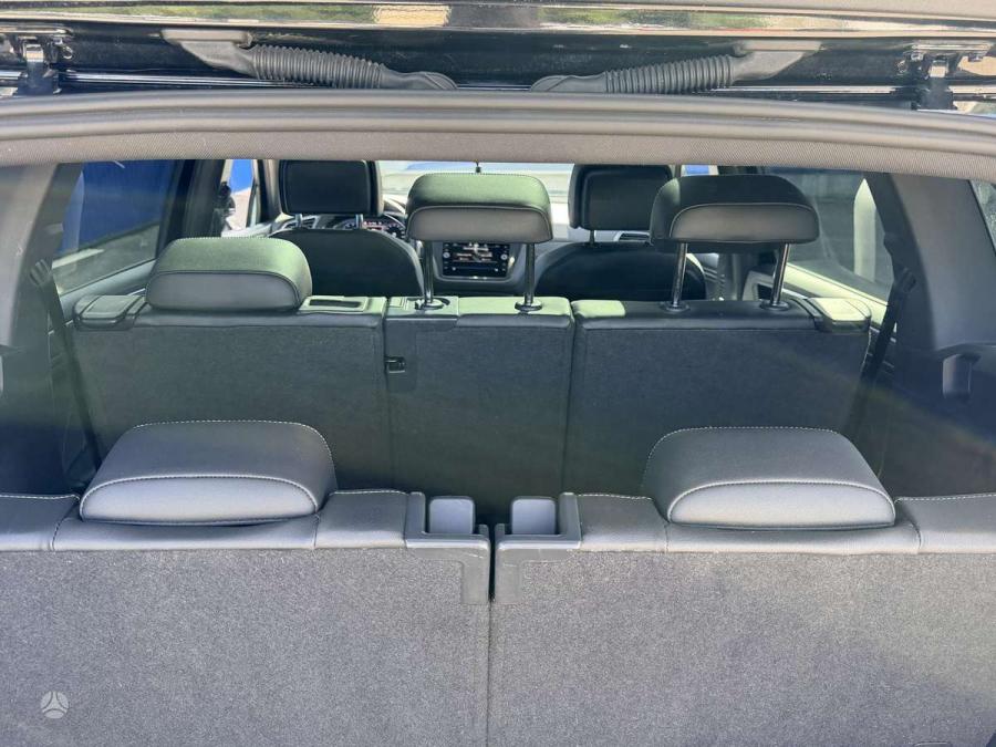 Melns Volkswagen Tiguan Allspace 2024 Kauņa, ar dzinēja tilpumu 1.98 L un nobraukumu 107 tūkst. km par 36500 €, foto 32 vietnē AUTOMOTO.COM.LV