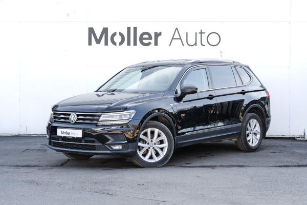 Black Volkswagen Tiguan Allspace 2018 in Riga, with an engine capacity of 2.00 L and mileage of 163 thousand km for 16900 €, photo 1 on AUTOMOTO.COM.LV