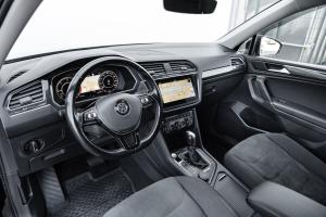 Melns Volkswagen Tiguan Allspace 2018 Rīga, ar dzinēja tilpumu 2.00 L un nobraukumu 163 tūkst. km par 16900 €, foto 8 vietnē AUTOMOTO.COM.LV