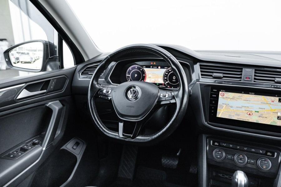 Melns Volkswagen Tiguan Allspace 2018 Rīga, ar dzinēja tilpumu 2.00 L un nobraukumu 163 tūkst. km par 16900 €, foto 9 vietnē AUTOMOTO.COM.LV