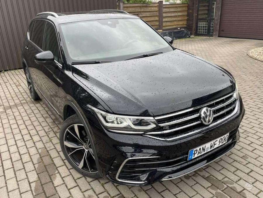Черный Фольксваген Tiguan Allspace 2022 в Утена, объемом двигателя 2.00 л и пробегом 25 тыс. км за 23500 €, фото 1 на AUTOMOTO.COM.LV