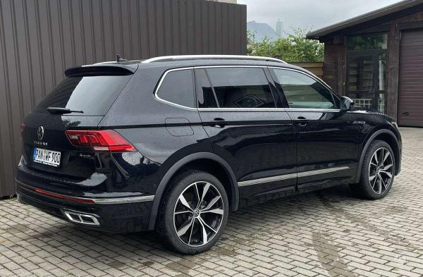 Черный Фольксваген Tiguan Allspace 2022 в Утена, объемом двигателя 2.00 л и пробегом 25 тыс. км за 23500 €, фото 4 на AUTOMOTO.COM.LV