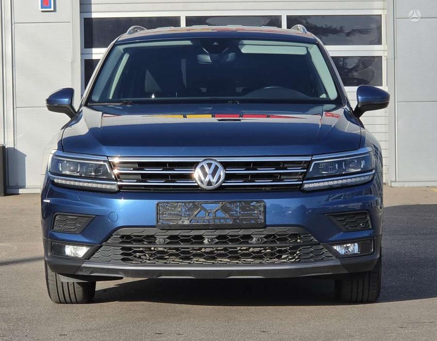 Zils Volkswagen Tiguan Allspace 2018 Jonava, ar dzinēja tilpumu 2.00 L un nobraukumu 253 tūkst. km par 18000 €, foto 4 vietnē AUTOMOTO.COM.LV
