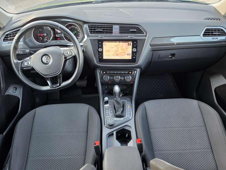 Zils Volkswagen Tiguan Allspace 2018 Jonava, ar dzinēja tilpumu 2.00 L un nobraukumu 253 tūkst. km par 18000 €, foto 20 vietnē AUTOMOTO.COM.LV