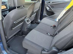 Zils Volkswagen Tiguan Allspace 2018 Jonava, ar dzinēja tilpumu 2.00 L un nobraukumu 253 tūkst. km par 18000 €, foto 39 vietnē AUTOMOTO.COM.LV