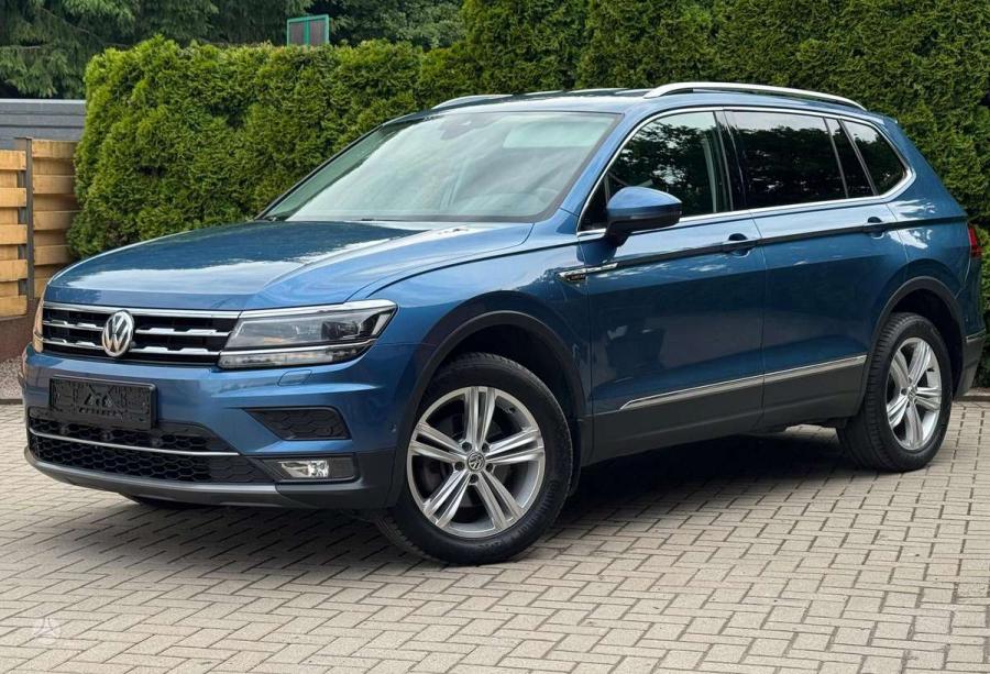 Blue Volkswagen Tiguan Allspace 2019 in Jonava, with an engine capacity of 1.97 L and mileage of 203 thousand km for 17250 €, photo 5 on AUTOMOTO.COM.LV