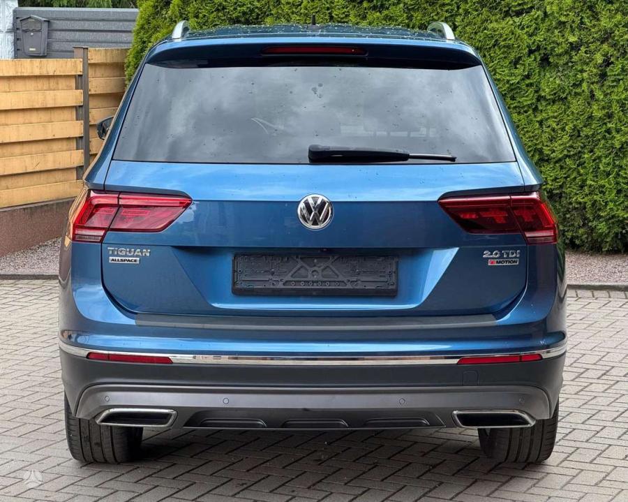 Blue Volkswagen Tiguan Allspace 2019 in Jonava, with an engine capacity of 1.97 L and mileage of 203 thousand km for 17250 €, photo 8 on AUTOMOTO.COM.LV