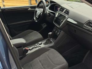 Blue Volkswagen Tiguan Allspace 2019 in Jonava, with an engine capacity of 1.97 L and mileage of 203 thousand km for 17250 €, photo 17 on AUTOMOTO.COM.LV