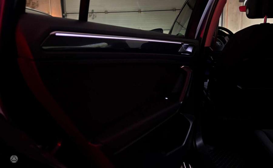 Blue Volkswagen Tiguan Allspace 2019 in Jonava, with an engine capacity of 1.97 L and mileage of 203 thousand km for 17250 €, photo 23 on AUTOMOTO.COM.LV