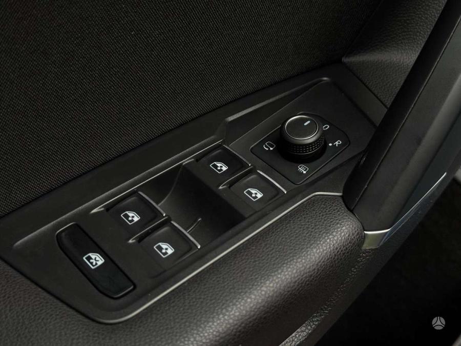 Blue Volkswagen Tiguan Allspace 2019 in Jonava, with an engine capacity of 1.97 L and mileage of 203 thousand km for 17250 €, photo 34 on AUTOMOTO.COM.LV