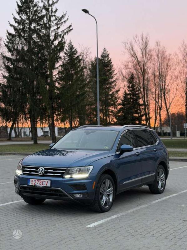 Zils Volkswagen Tiguan Allspace 2020 Tauragė, ar dzinēja tilpumu 2.00 L un nobraukumu 67 tūkst. km par 20499 €, foto 1 vietnē AUTOMOTO.COM.LV