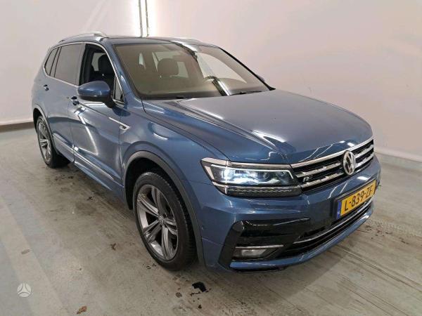 Zils Volkswagen Tiguan Allspace 2021 Šauļi, ar dzinēja tilpumu 1.50 L un nobraukumu 177 tūkst. km par 22978 €, foto 2 vietnē AUTOMOTO.COM.LV