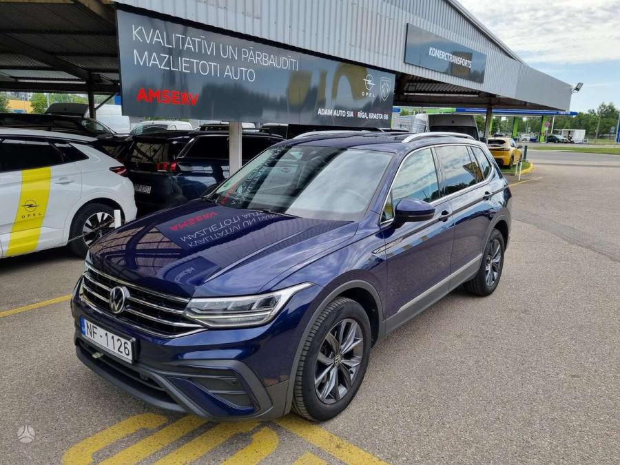 Zils Volkswagen Tiguan Allspace 2022 Rīga, ar dzinēja tilpumu 1.50 L un nobraukumu 91 tūkst. km par 20700 €, foto 1 vietnē AUTOMOTO.COM.LV