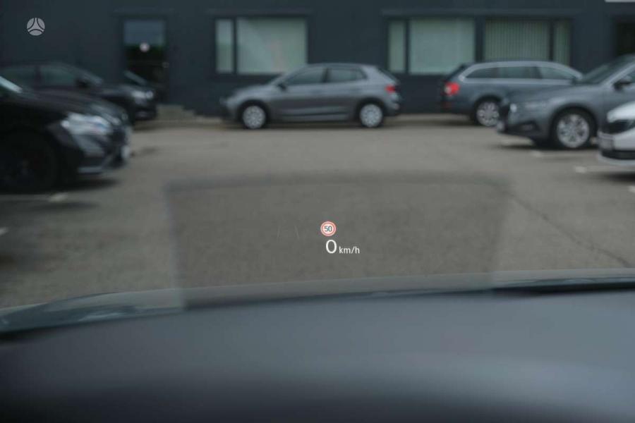 Blue Volkswagen Tiguan Allspace 2022 in Vilnius, with an engine capacity of 1.97 L and mileage of 121 thousand km for 27300 €, photo 6 on AUTOMOTO.COM.LV