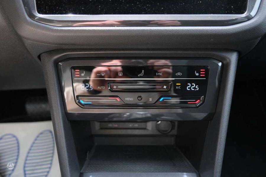 Blue Volkswagen Tiguan Allspace 2022 in Vilnius, with an engine capacity of 1.97 L and mileage of 121 thousand km for 27300 €, photo 21 on AUTOMOTO.COM.LV