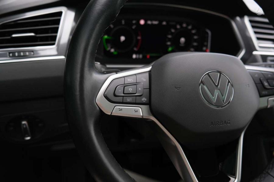 Blue Volkswagen Tiguan Allspace 2022 in Vilnius, with an engine capacity of 1.97 L and mileage of 121 thousand km for 27300 €, photo 26 on AUTOMOTO.COM.LV