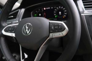 Blue Volkswagen Tiguan Allspace 2022 in Vilnius, with an engine capacity of 1.97 L and mileage of 121 thousand km for 27300 €, photo 27 on AUTOMOTO.COM.LV