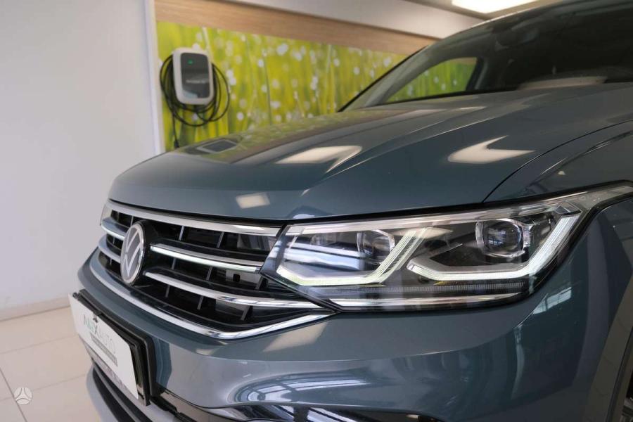 Blue Volkswagen Tiguan Allspace 2022 in Vilnius, with an engine capacity of 1.97 L and mileage of 121 thousand km for 27300 €, photo 36 on AUTOMOTO.COM.LV