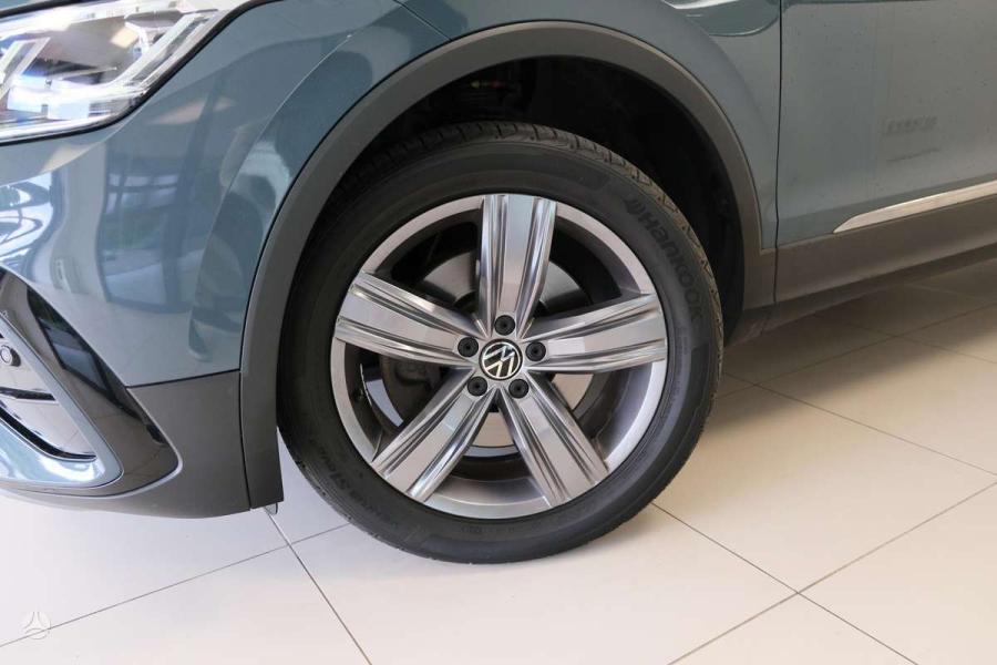 Blue Volkswagen Tiguan Allspace 2022 in Vilnius, with an engine capacity of 1.97 L and mileage of 121 thousand km for 27300 €, photo 38 on AUTOMOTO.COM.LV