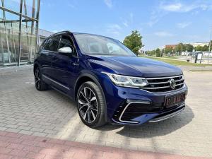 Blue Volkswagen Tiguan Allspace 2022 in Siauliai, with an engine capacity of 1.97 L and mileage of 165 thousand km for 24900 €, photo 4 on AUTOMOTO.COM.LV
