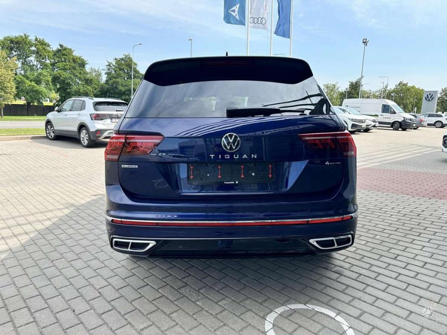 Blue Volkswagen Tiguan Allspace 2022 in Siauliai, with an engine capacity of 1.97 L and mileage of 165 thousand km for 24900 €, photo 7 on AUTOMOTO.COM.LV