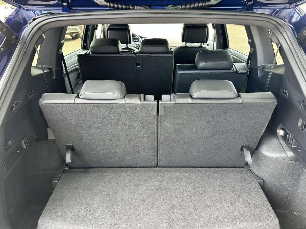 Zils Volkswagen Tiguan Allspace 2022 Šauļi, ar dzinēja tilpumu 1.97 L un nobraukumu 165 tūkst. km par 24900 €, foto 8 vietnē AUTOMOTO.COM.LV
