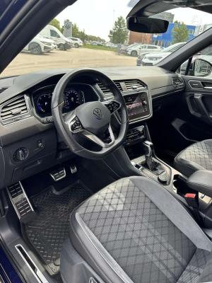 Blue Volkswagen Tiguan Allspace 2022 in Siauliai, with an engine capacity of 1.97 L and mileage of 165 thousand km for 24900 €, photo 21 on AUTOMOTO.COM.LV