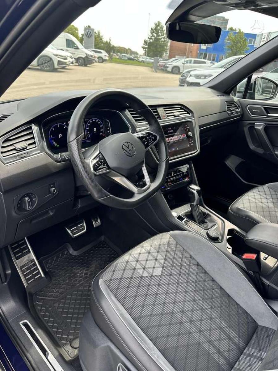 Blue Volkswagen Tiguan Allspace 2022 in Siauliai, with an engine capacity of 1.97 L and mileage of 165 thousand km for 24900 €, photo 21 on AUTOMOTO.COM.LV