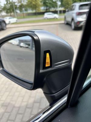 Blue Volkswagen Tiguan Allspace 2022 in Siauliai, with an engine capacity of 1.97 L and mileage of 165 thousand km for 24900 €, photo 24 on AUTOMOTO.COM.LV
