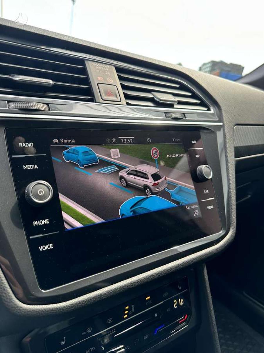 Blue Volkswagen Tiguan Allspace 2022 in Siauliai, with an engine capacity of 1.97 L and mileage of 165 thousand km for 24900 €, photo 30 on AUTOMOTO.COM.LV