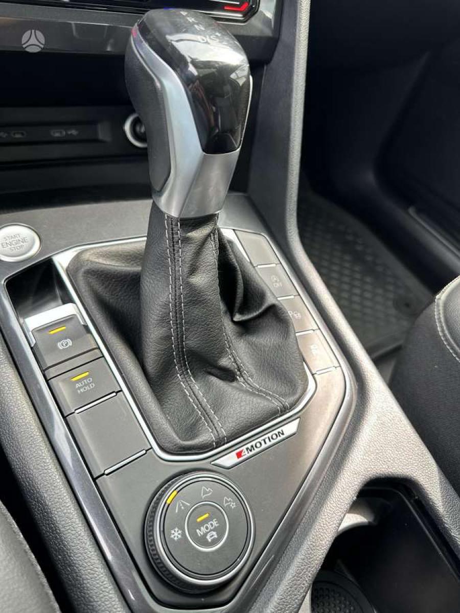 Blue Volkswagen Tiguan Allspace 2022 in Siauliai, with an engine capacity of 1.97 L and mileage of 165 thousand km for 24900 €, photo 33 on AUTOMOTO.COM.LV