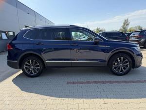 Zils Volkswagen Tiguan Allspace 2022 Šauļi, ar dzinēja tilpumu 1.50 L un nobraukumu 195 tūkst. km par 20558 €, foto 4 vietnē AUTOMOTO.COM.LV