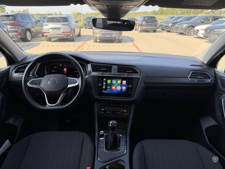 Zils Volkswagen Tiguan Allspace 2022 Šauļi, ar dzinēja tilpumu 1.50 L un nobraukumu 195 tūkst. km par 20558 €, foto 14 vietnē AUTOMOTO.COM.LV