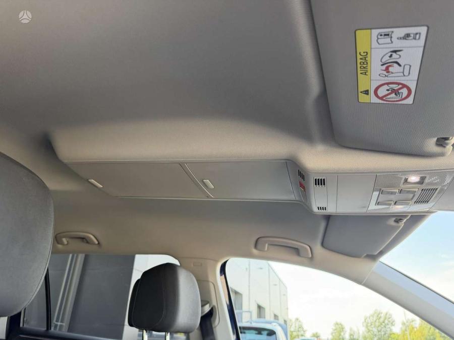 Zils Volkswagen Tiguan Allspace 2022 Šauļi, ar dzinēja tilpumu 1.50 L un nobraukumu 195 tūkst. km par 20558 €, foto 17 vietnē AUTOMOTO.COM.LV