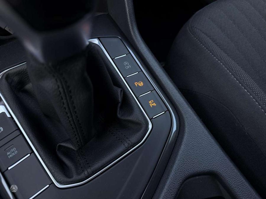 Zils Volkswagen Tiguan Allspace 2022 Šauļi, ar dzinēja tilpumu 1.50 L un nobraukumu 195 tūkst. km par 20558 €, foto 30 vietnē AUTOMOTO.COM.LV