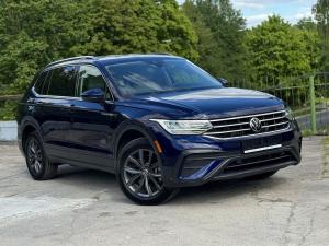 Blue Volkswagen Tiguan Allspace 2023 in Vilnius, with an engine capacity of 2.00 L and mileage of 48 thousand km for 29400 €, photo 10 on AUTOMOTO.COM.LV