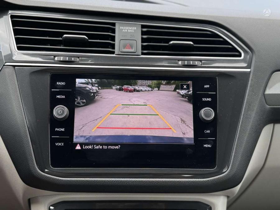 Zils Volkswagen Tiguan Allspace 2023 Viļņa, ar dzinēja tilpumu 1.98 L un nobraukumu 48 tūkst. km par 28200 €, foto 8 vietnē AUTOMOTO.COM.LV