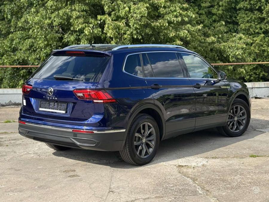 Zils Volkswagen Tiguan Allspace 2023 Viļņa, ar dzinēja tilpumu 1.98 L un nobraukumu 48 tūkst. km par 28200 €, foto 16 vietnē AUTOMOTO.COM.LV