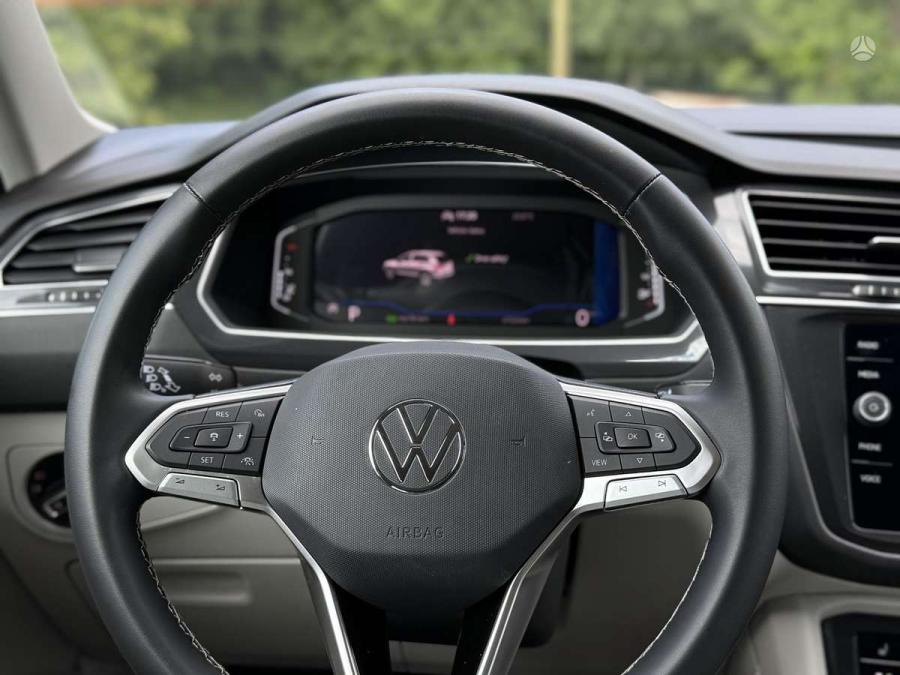 Zils Volkswagen Tiguan Allspace 2023 Viļņa, ar dzinēja tilpumu 1.98 L un nobraukumu 48 tūkst. km par 28200 €, foto 23 vietnē AUTOMOTO.COM.LV