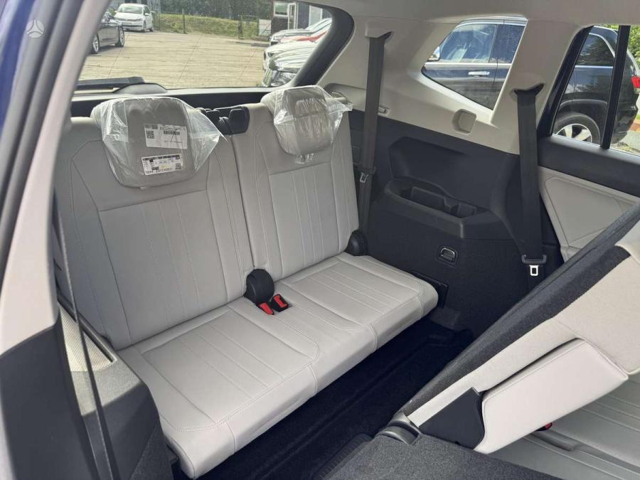 Zils Volkswagen Tiguan Allspace 2023 Viļņa, ar dzinēja tilpumu 1.98 L un nobraukumu 48 tūkst. km par 28200 €, foto 29 vietnē AUTOMOTO.COM.LV