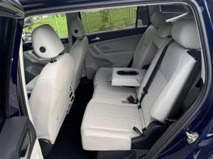 Zils Volkswagen Tiguan Allspace 2023 Viļņa, ar dzinēja tilpumu 1.98 L un nobraukumu 48 tūkst. km par 28200 €, foto 30 vietnē AUTOMOTO.COM.LV