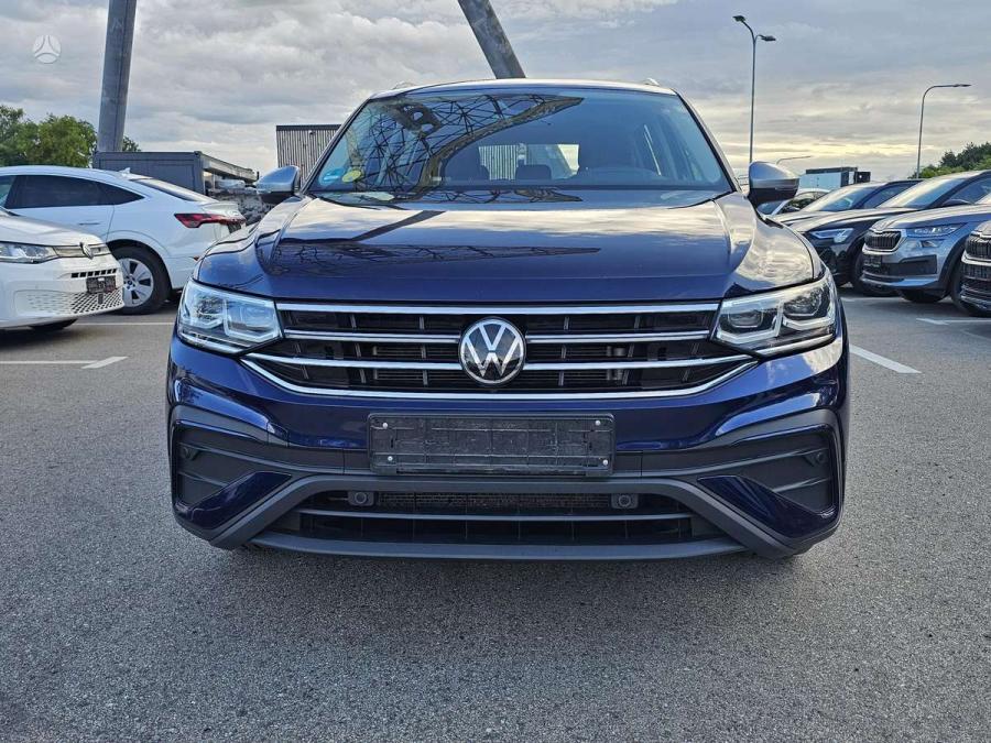 Zils Volkswagen Tiguan Allspace 2023 Viļņa, ar dzinēja tilpumu 1.97 L un nobraukumu 205 tūkst. km par 20000 €, foto 3 vietnē AUTOMOTO.COM.LV